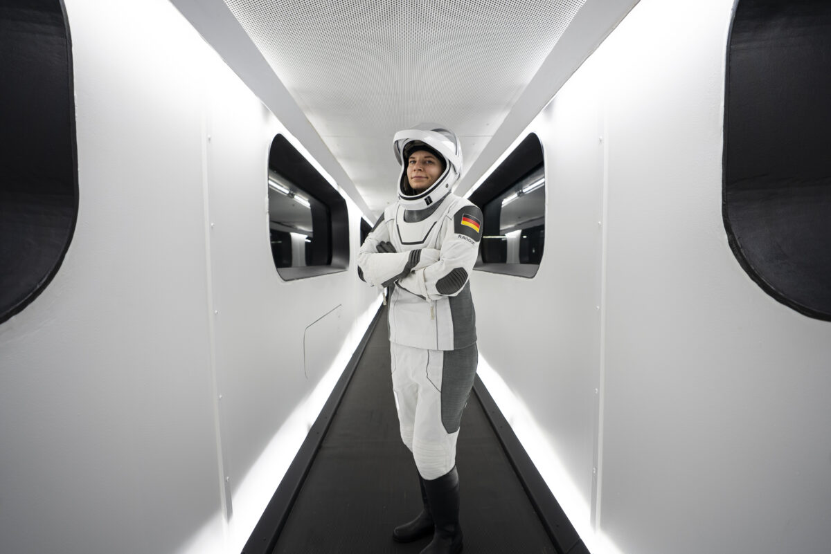Selfies im All und Forschung im Orbit – Rabea Rogge ist zurück