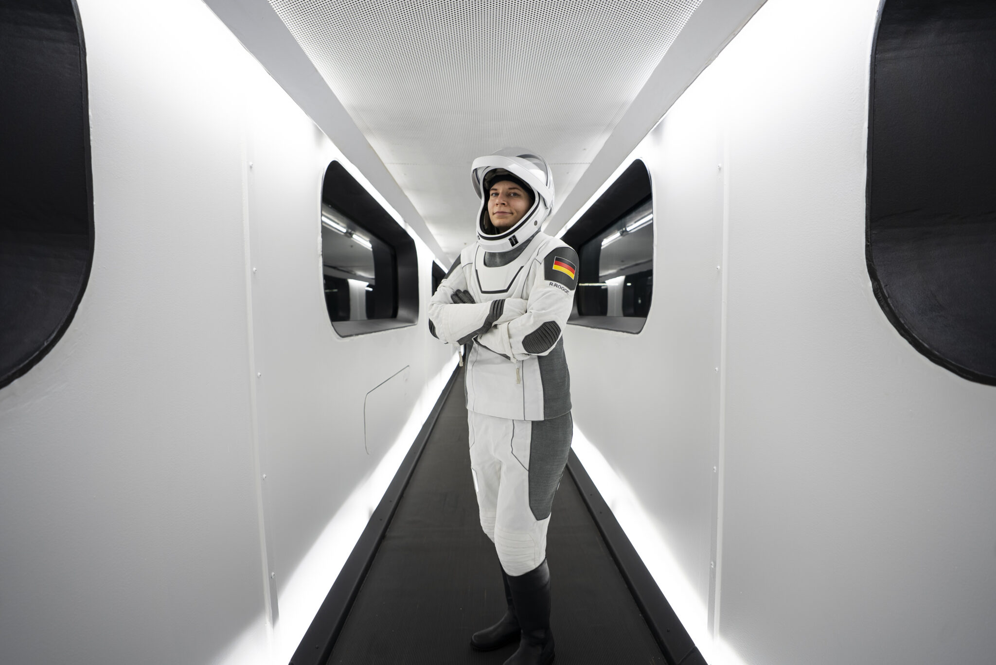 Selfies im All und Forschung im Orbit – Rabea Rogge ist zurück